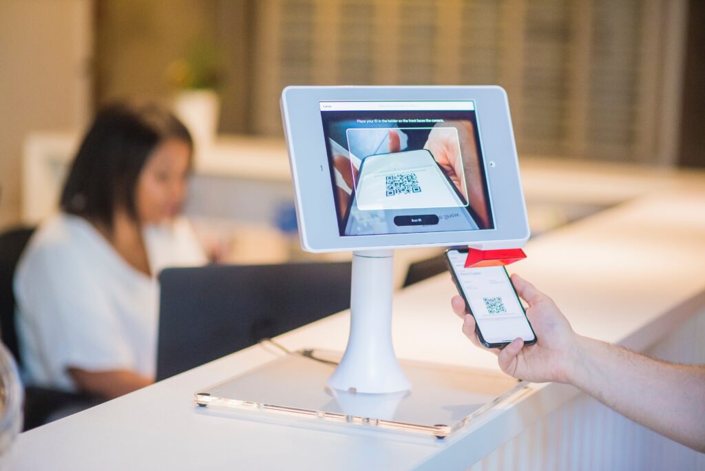 24. Benefits of hospital self-check-in kiosks 2 - Savience Ltd